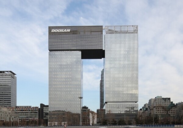 Doosan Group Goes All In, Targets SK Siltron as Semiconductor Cash Cow